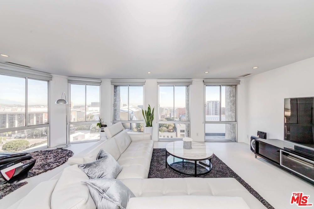 5 condos in Downtown Los Angeles, La La Land's most walkable neighborhood