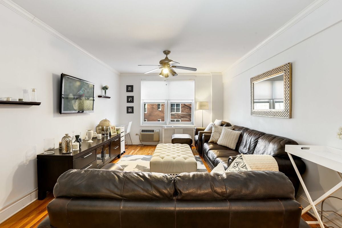 This Bay Ridge one bedroom is conveniently located, for Bay Ridge