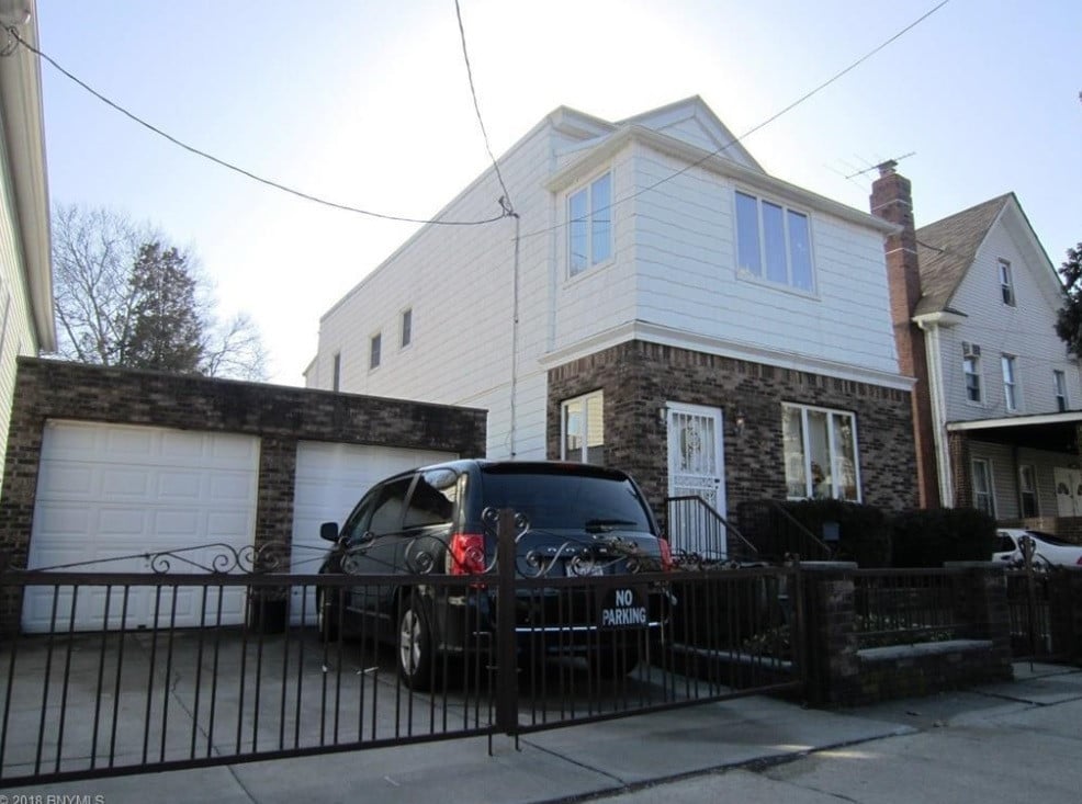 Gravesend offers room to spread out in southern Brooklyn