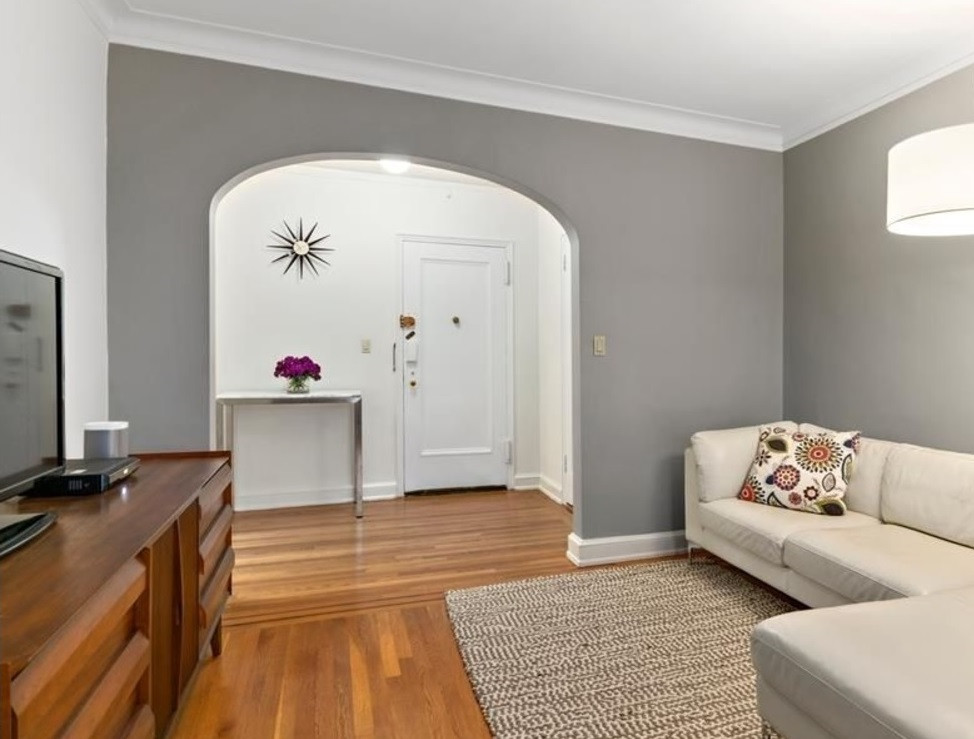 An Astoria studio co-op that feels rather roomy—for well under $400,000