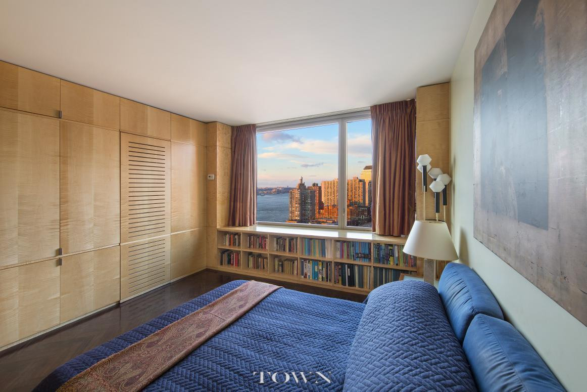 Hover right above the harbor in this Battery Park City condo