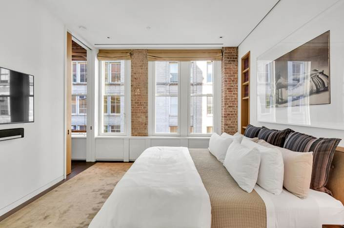 This Soho loft offers lots of light and space, without skimping on comfort